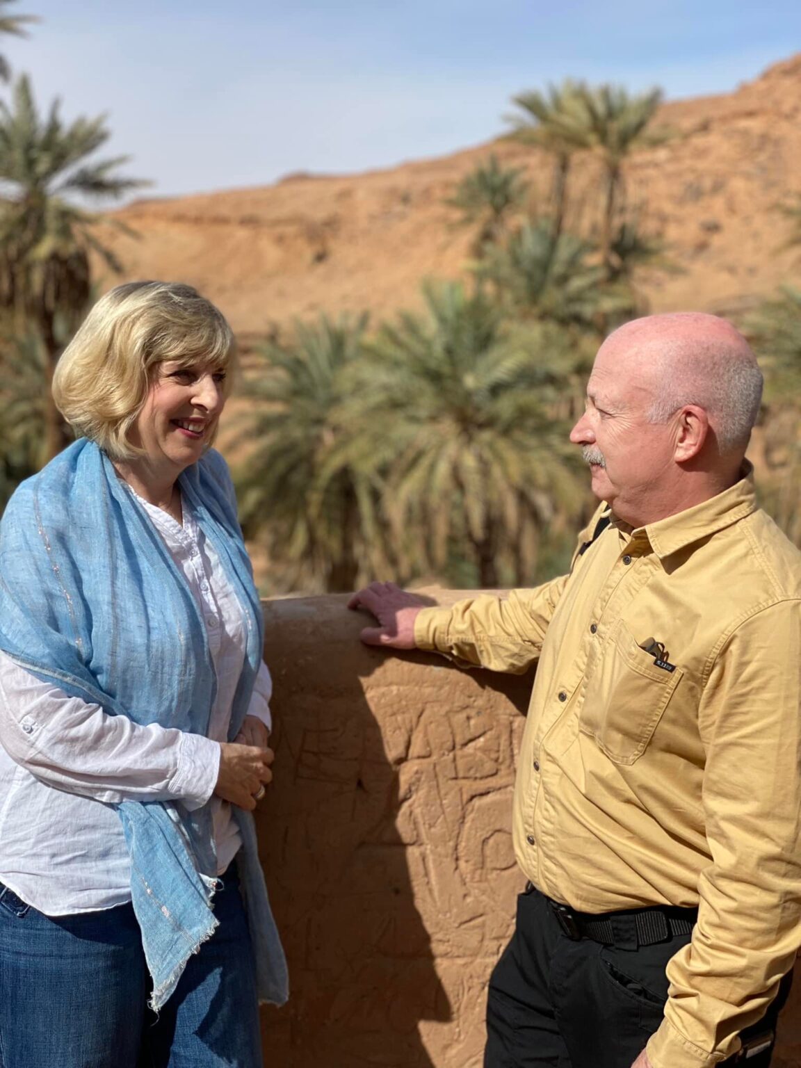Elizabeth Moore Aubin subjuguée par la beauté de Taghit (PHOTOS)